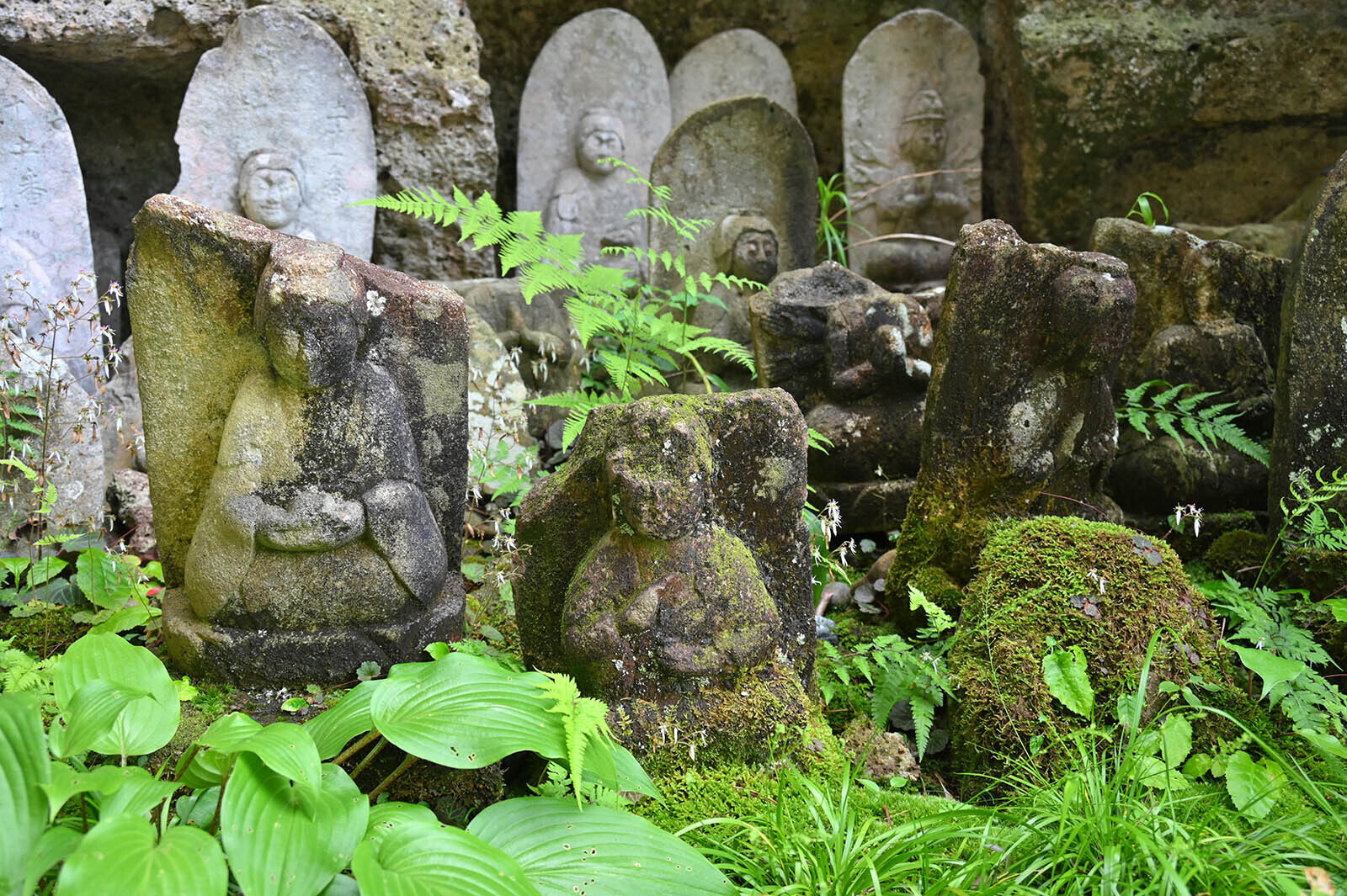 大谷寺とその周辺の石仏: （続）倫敦巴里